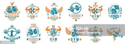 체육관 피트니스 스포츠 엠블럼과 로고 벡터 세트 바벨 아령 케틀벨과 근육 바디 맨 실루엣과 손 운동 운동 스포츠 클럽 활동적인 라이프 스타일 건강관리와 의술에 대한 스톡