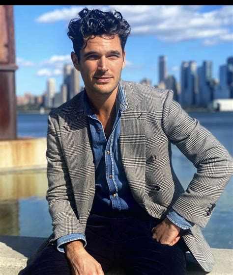 Pin Von Daniel Chaple Auf Mens Fashion Herrenbekleidung Stile Männer Mode Business Casual Männer