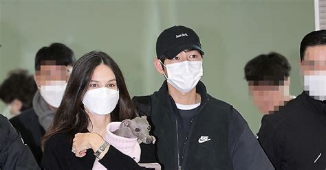 송중기 케이티 부부 결혼 후 첫 포착[포토엔hd]