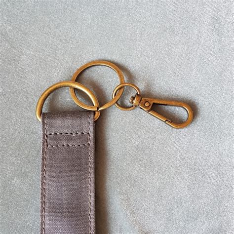 All The Days Loop Key Ring In London Grey To The Wild Functional