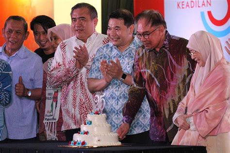 Rafizis Political Future In Limbo As Subsidies Abolition Plan Gets