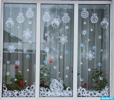 Зимнее оформление окон в детском саду 11 фото Воспитателям детских садов школьным учителям и