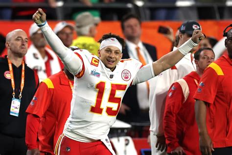 Mahomes Rallies Chiefs To Last Second Super Bowl Victory Over Eagles