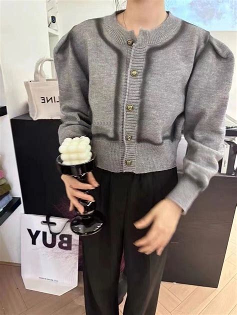 당일출고 여친룩 라인 단추 어깨 퍼프 가디건 에이블리