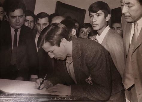 Accavallo En Tucumán Aeropuerto Colapsado Euforia En Villa Luján Y El Nocaut Digno De Un Campeón