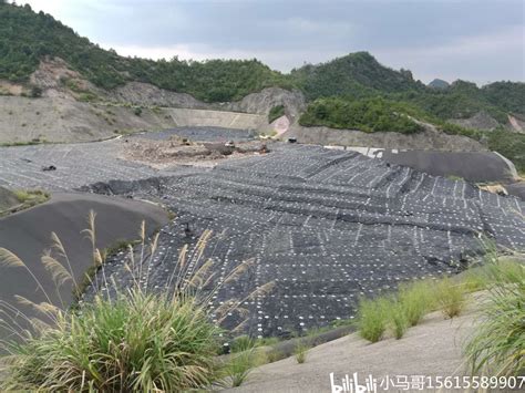 0 75mmHDPE高密度聚乙烯土工膜防渗膜垃圾填埋场覆盖用于雨污分流除臭 哔哩哔哩