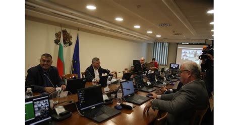 След час и половина дебат ВСС реши да се събира извънредно заради сигнала на Сарафов срещу Гешев