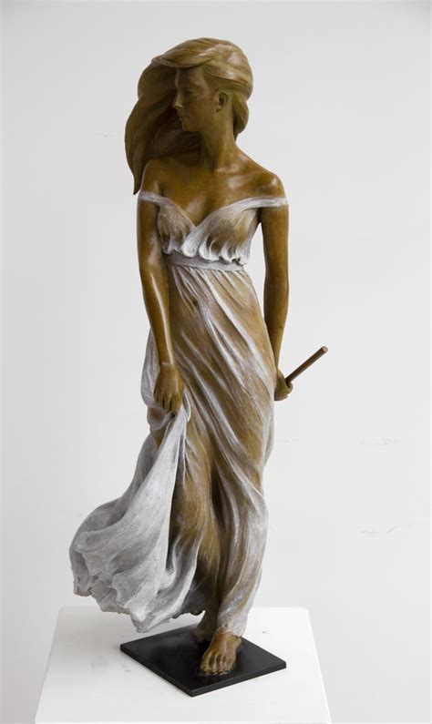 Luo Li Rong Douce Muse Horus Gallery