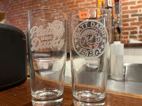 16 Oz Willi Becher Beer Glass Muddy River Engraving