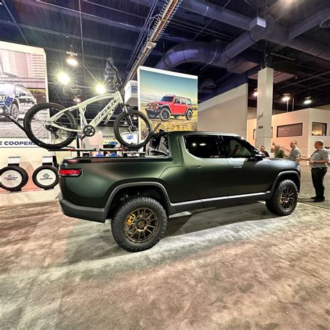 [sema 2022] Matte Dark Sage Green Rivian R1t Build By Doetsch Off Road