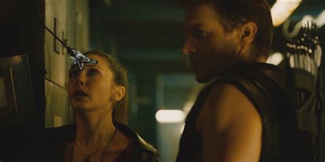 Every Trick Arrow Hawkeye Uses In The MCU