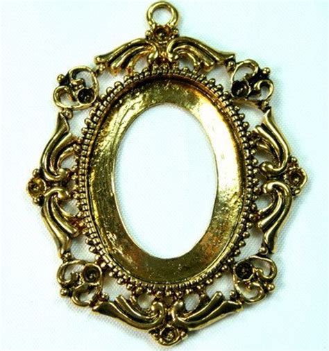 Antique Gold Cameo Frame Setting Pendant Rhinestone Embellished