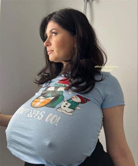 Curvy Women Fashion Big Breasted Ladies Wonder Bra Curvy Models Hot Body Women Beautiful