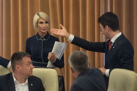 Pașcani Târgu Frumos Iași Organizațiile Psd și Usr Sibiu îi Cer Explicații