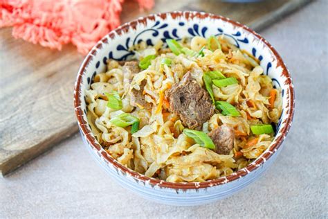 Resep Tsuivan Hidangan Mie Khas Mongolia Haluan Lifestyle