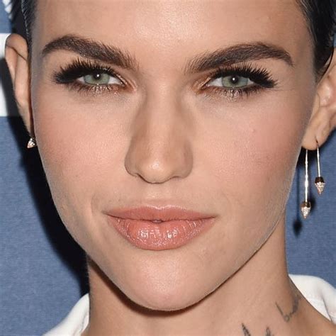 Ruby Rose Makeup Black Eyeshadow Bronze Eyeshadow And Nude Lipstick Steal Her Style Black
