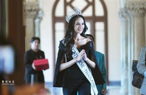 泰国女总理接见环球小姐季军 30厘米最萌身高差 6parknews