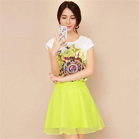 Badu Bg Дамски комплект в 2 варианта с пола и с къси панталони Badu Bg