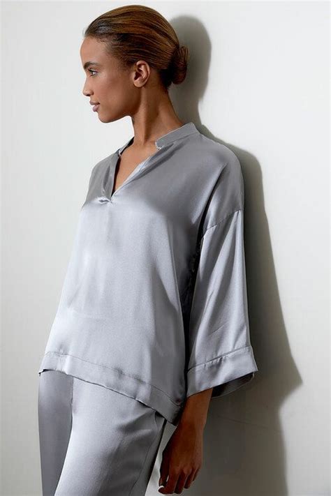 Buy Key Essentials Silk Pj In Black Online Natori Lounge Wear Silk