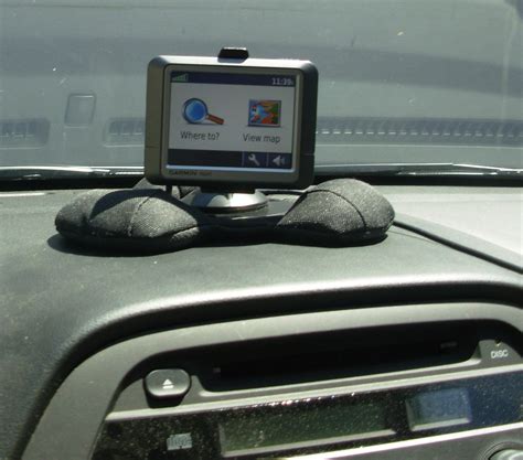 Universal Gps Holder For Car Dashboard At Germaine Dunham Blog