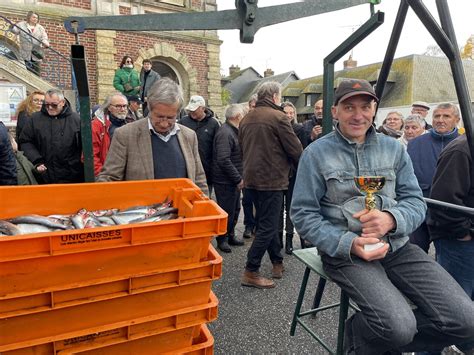 À Lieurey Pascal Pilon Remporte Le Concours Du Plus Gros Mangeur De