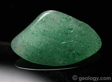 Aventurine A Translucent Quartz With A Sparkle Of Mica