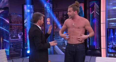 Eduardo Navarrete Enumera Sus Operaciones De Estética En El Hormiguero La Grasa De Las