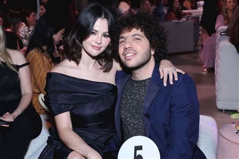 Selena Gomez Fiancé Benny Blanco Sing Christmas Carols