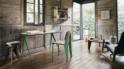 Compass Direction Desk Vivendo