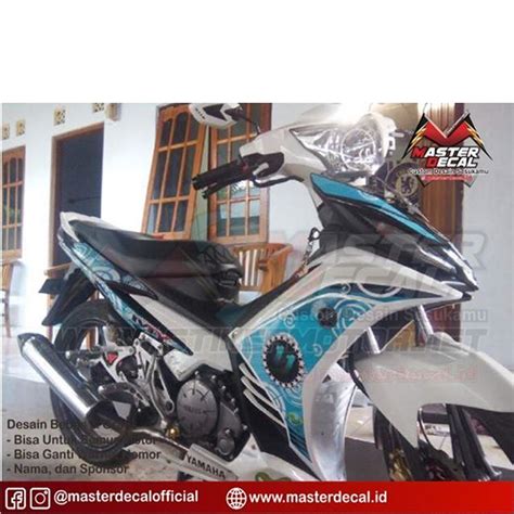Lc V1 Set Putih Casey Webb