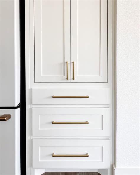 How To Easily Install Cabinet Hardware Color Chic