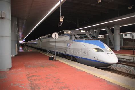 Korea Train Express Ktx 158 Busan To Seoul By Gyeongbu Ktx Line Ktx I