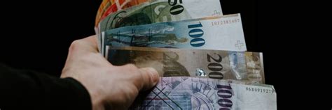 7 Best Places To Study Abroad For Finance Majors