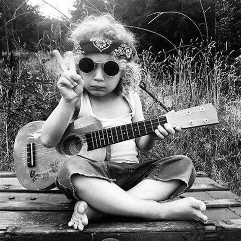 Pin By Elsebeth Hermansen On Peace American Hippie Black And White