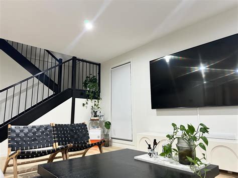 어제 밤에 친구부부랑 우리부부 이자카야에서 맥주한잔하고 2차 친구네 집에서 비싼위스키 얻어마시고 난 운전 때문에 못 마시고 ㅠ 할로윈파티 갔던 딸을 픽업해 11시반쯤