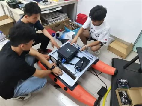 社会实践消防精英 5G时代基于北斗导航的智能灭火小车 物理科学与信息工程学院