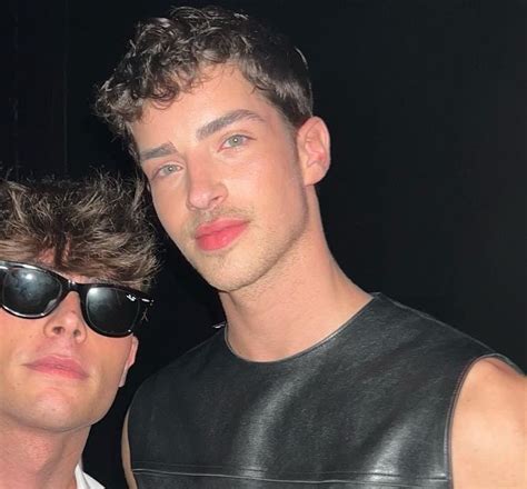 Пин от пользователя Kook Lov на доске Manu Rios