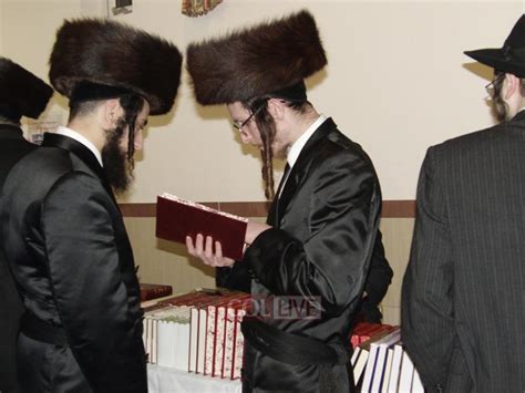 Chassidic Dance Moves To Tears