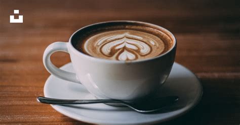 Foto Zum Thema 커피 라떼 아트가 있는 흰색 세라믹 찻잔 Kostenloses Bild Zu Kaffee Auf Unsplash