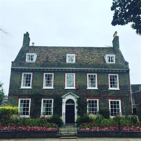 So Cute Ely Rcasualuk