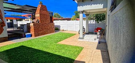 Truly Versatile 4 Bed Home With Flatlet Realprop Sales And Rentals