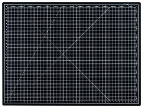 Diagonal Layout Pattern Free Patterns