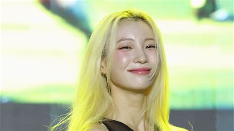 240928 오마이걸 유빈 “살짝 설렜어 부여 백제문화제 Youtube