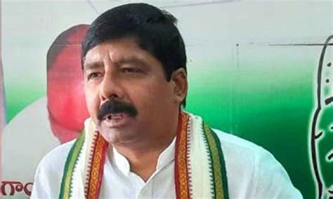 Rudra Raju Meets Rahul Gandhi