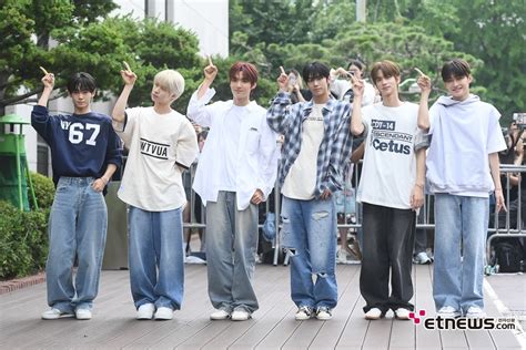 [et포토] 투어스 인기는 물론 매력도 만점 전자신문