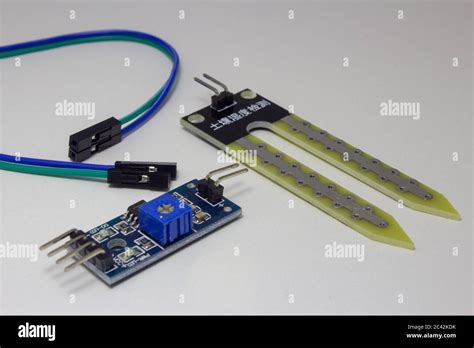 Capteur Dhumidité Du Sol Pour Arduino Ou Un Autre Microcontrôleur électronique Photo Stock Alamy