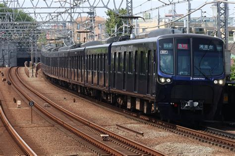 Irukayoko8102 On Twitter 本日の多摩川駅。 昨日同様に東急線を走っている相鉄を撮影しました。短時間の滞在でしたが