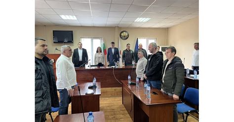 Областният управител на област Търговище връчи символите на Омуртаг за втори път на кмета Ешреф