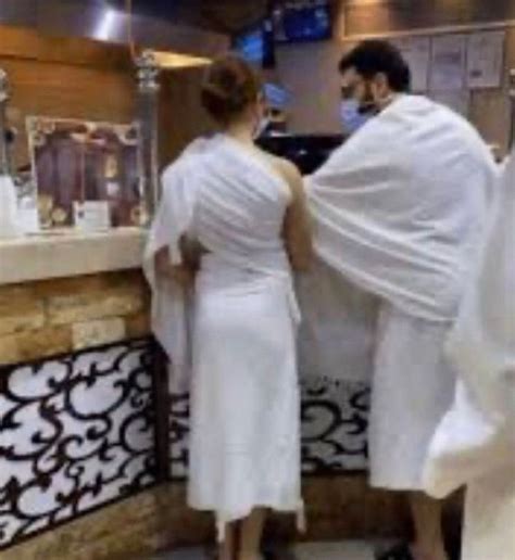 Pin By Shim ೀ On Lol Funny Reaction Pictures Romantic Art Aesthetic