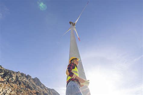 풍력 터빈 유지 보수 작업을 계획하는 여성 엔지니어 자연 재생 에너지 개념 풍력 발전 35 39세에 대한 스톡 사진 및 기타 이미지 35 39세 개발 건설 산업